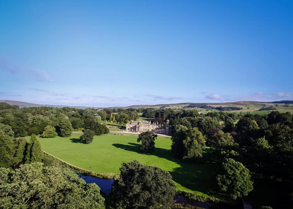Bell Flat in Broughton Hall, Skipton – Updated 2023 Prices