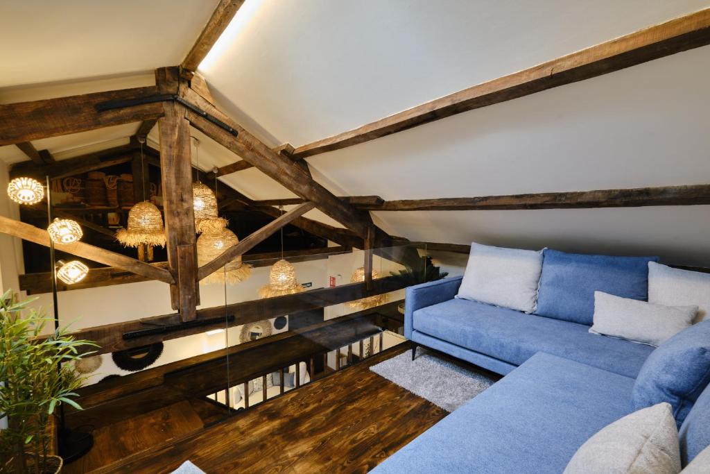 El Amarre - Navega en el camarote de un Navío con historia - Grupo ...