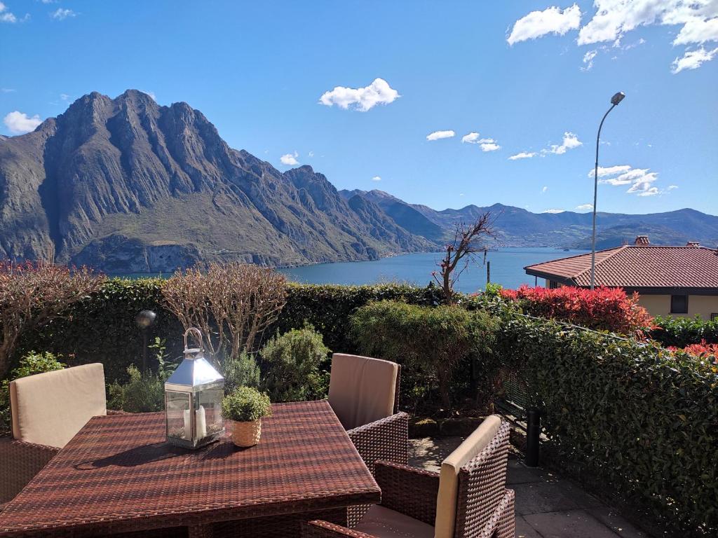 IseoLakeRental - Casa Amici, Riva di Solto (updated prices 2025)