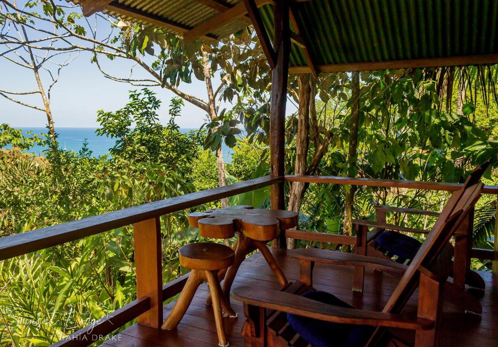 Sunset Lodge, Drake (updated prices 2025)