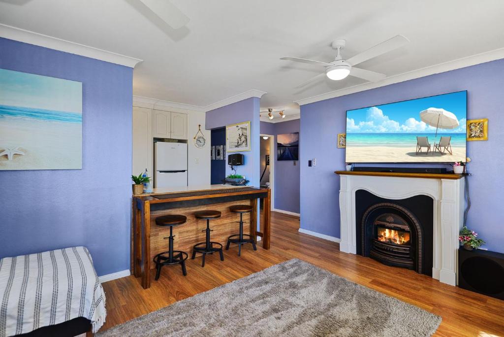 Sandhurst 5, The Entrance (updated prices 2025)