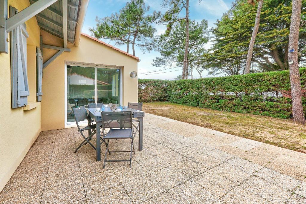 600m plage- Grande maison et son jardin pour 8, La Parée Preneau ...