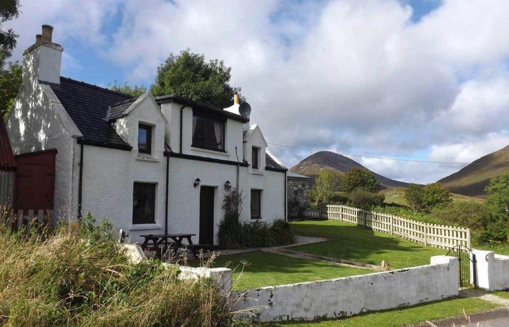 10 Torrin, Torrin (updated prices 2024)