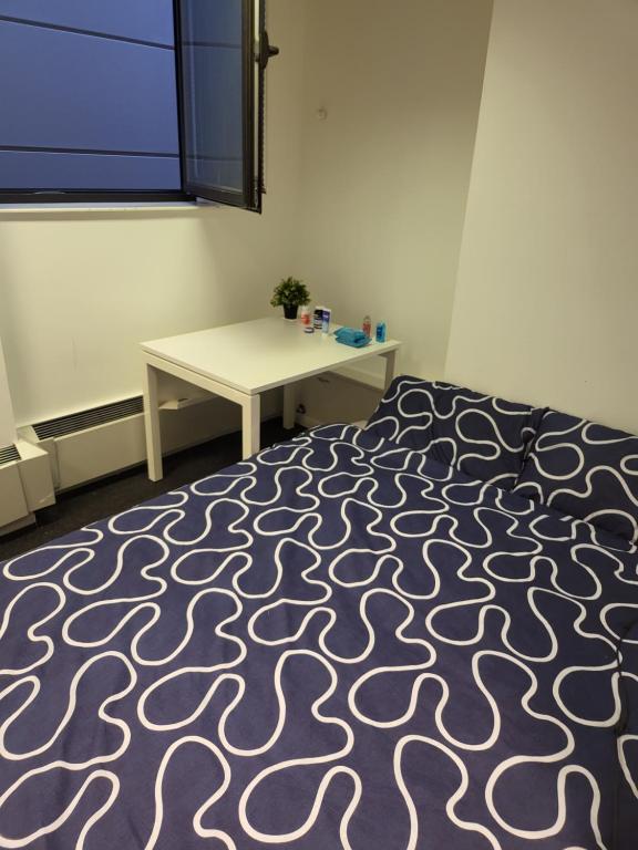 The Crash Room in East Croydon, Croydon (updated prices 2026)
