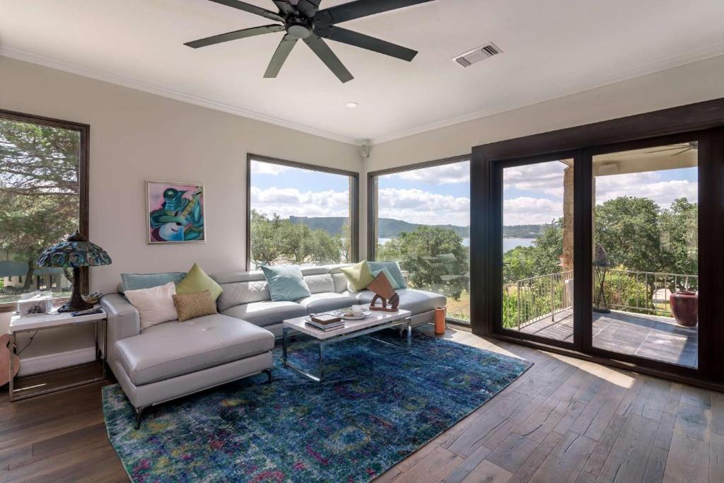 Lake Travis Oasis - The Breeze, Austin (aktualisierte Preise für 2024)