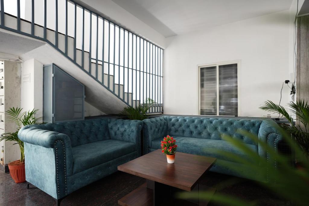 Castle Suites by Haven Homes, Kempegowda International Airport road ...