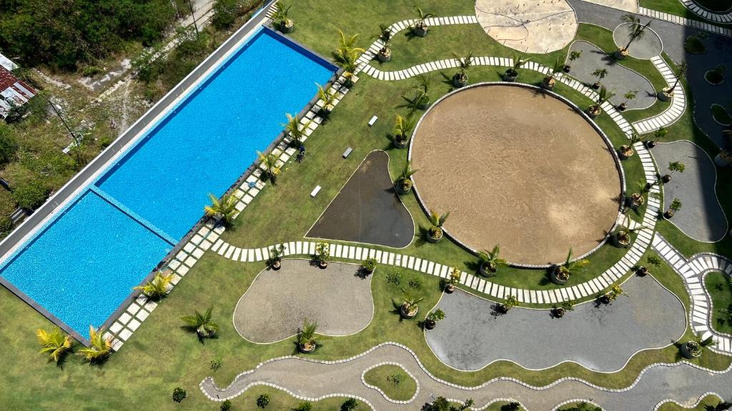 Jesselton quay citypad city and sea view by borneo sunset, Kota ...