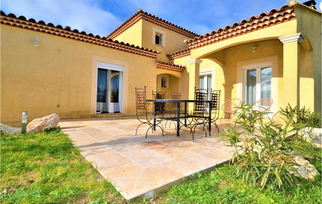 Amazing Home In St Genies De Malgoires, Saint-Géniès-de-Malgoirès ...