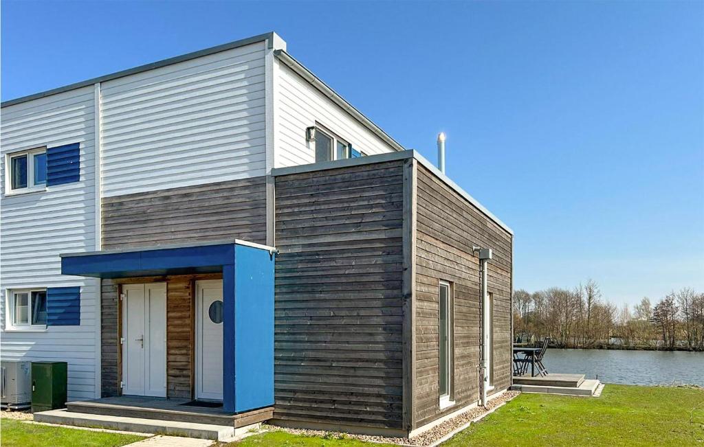 Beautiful home in Tossens with Sauna, WiFi and 2 Bedrooms ...