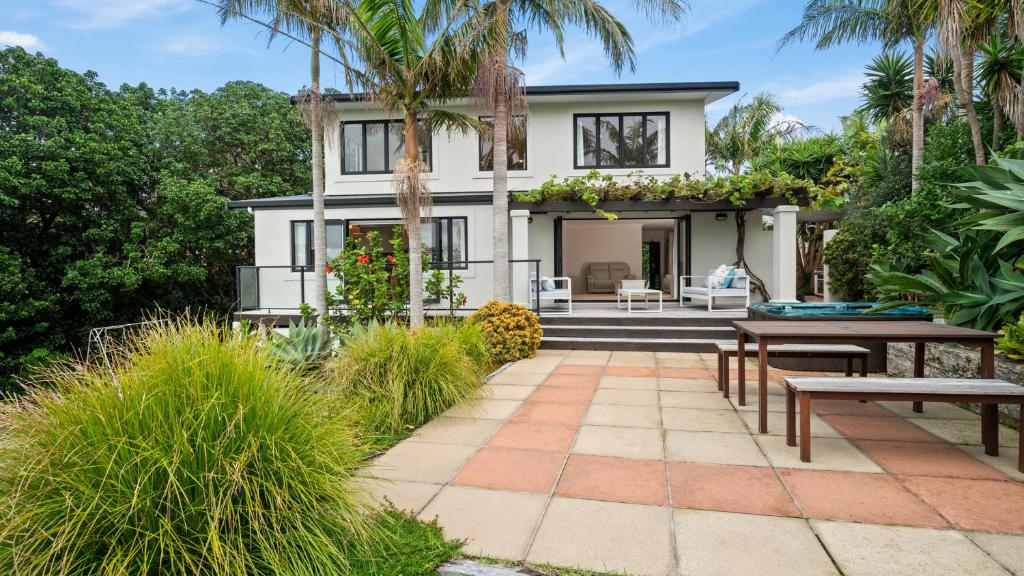 Palm Gardens - Stanmore Bay Holiday Home, Stanmore Bay (aktualisierte ...