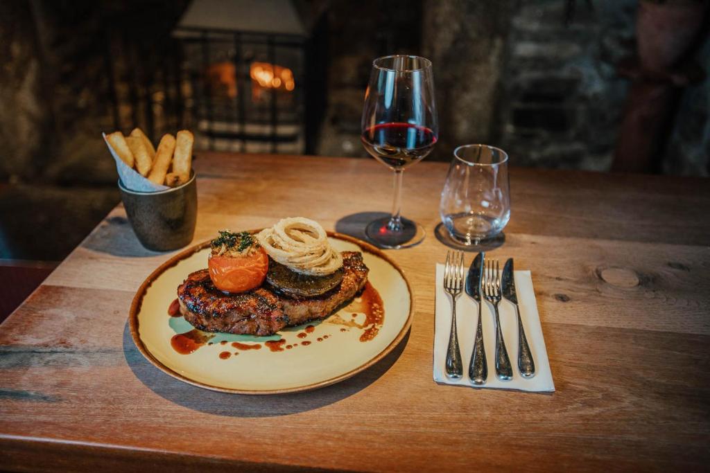 Bearslake Inn, Bridestowe (updated prices 2025)