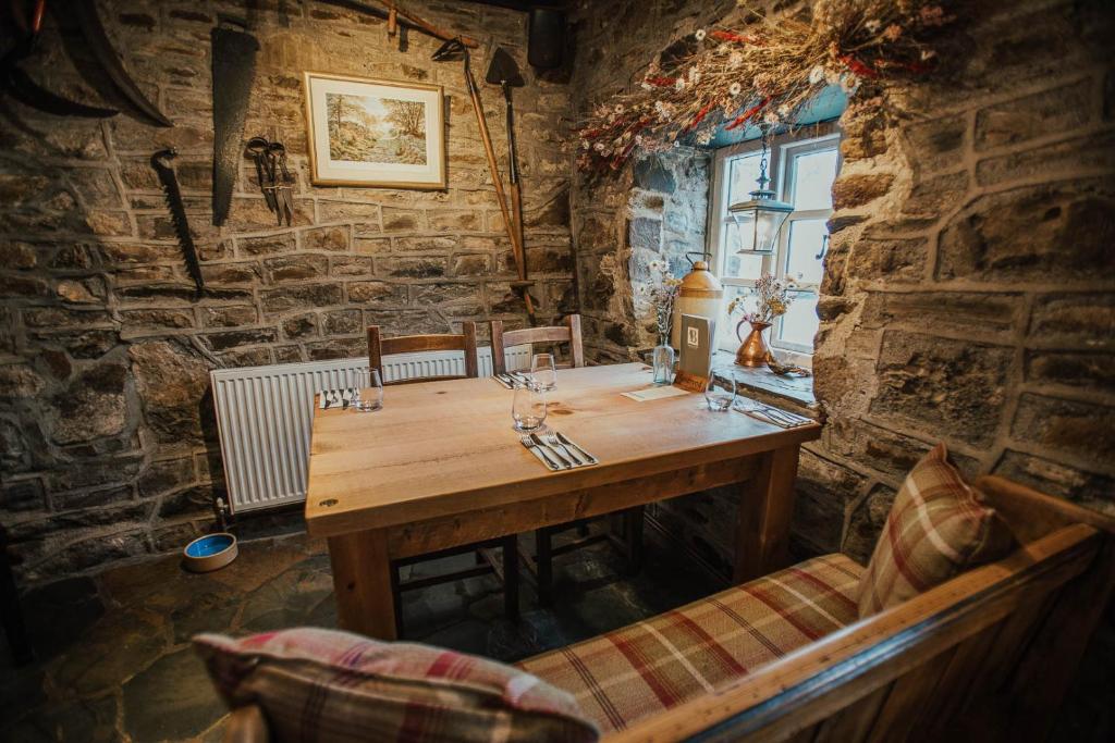 Bearslake Inn, Bridestowe (updated prices 2025)