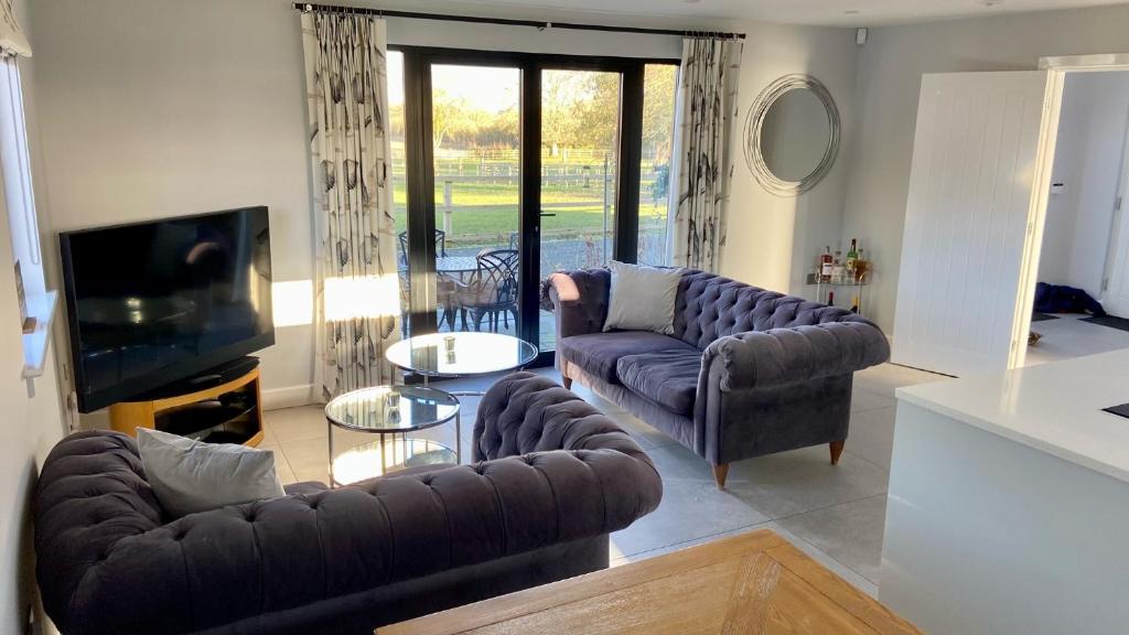 Luxury 2 bed home, Stagsden – Updated 2023 Prices