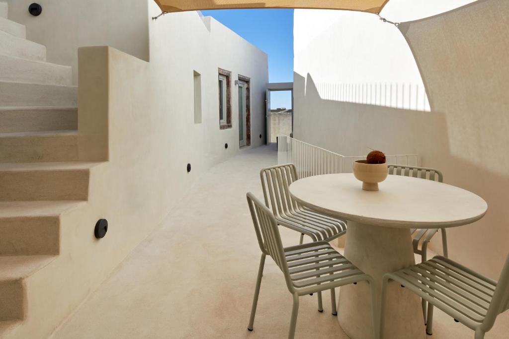 Thiro Exclusive Villa with private jacuzzi, Pyrgos (updated prices 2025)