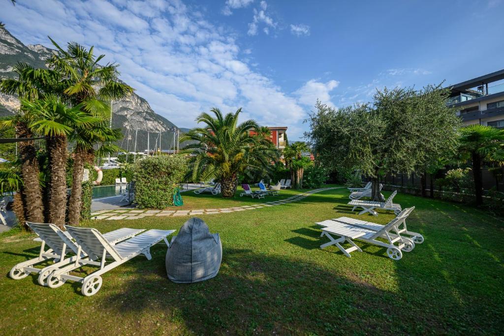 Hotel Riviera, Riva del Garda (updated prices 2025)