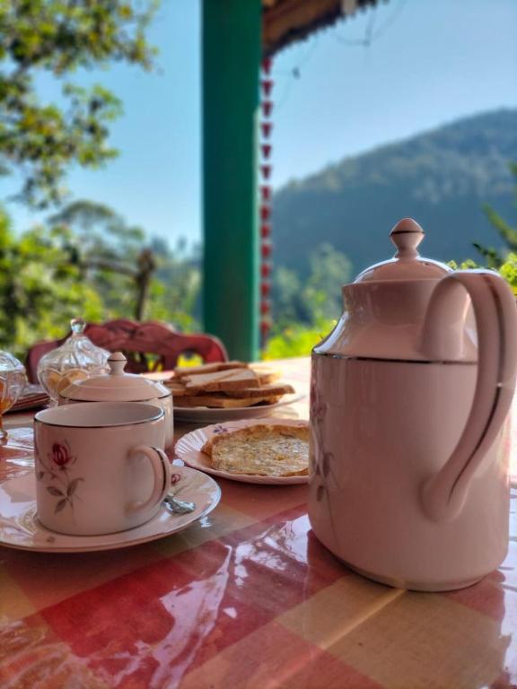 Ella Summer Lesser, Ella (updated prices 2025)