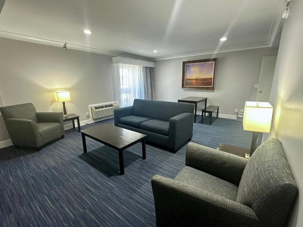 The Pacific Inn, Seal Beach (updated prices 2025)
