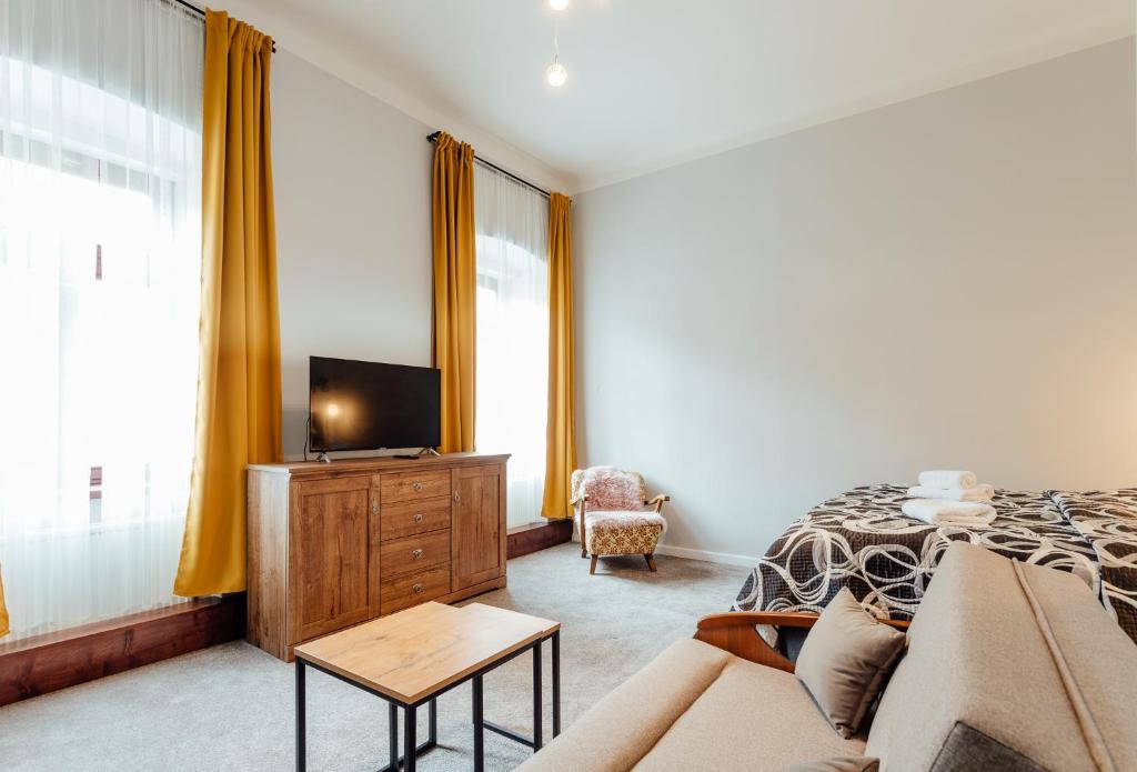 Botanický dvor, Banská Štiavnica (updated prices 2025)