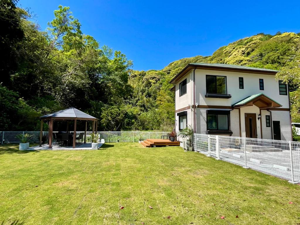 Ohama Beach House & BBQ! Max 10 ppl! Pets welcome!, Shimoda – Updated ...