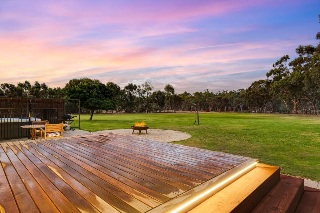 Goolwa River Retreat, Torrumbarry (updated prices 2025)