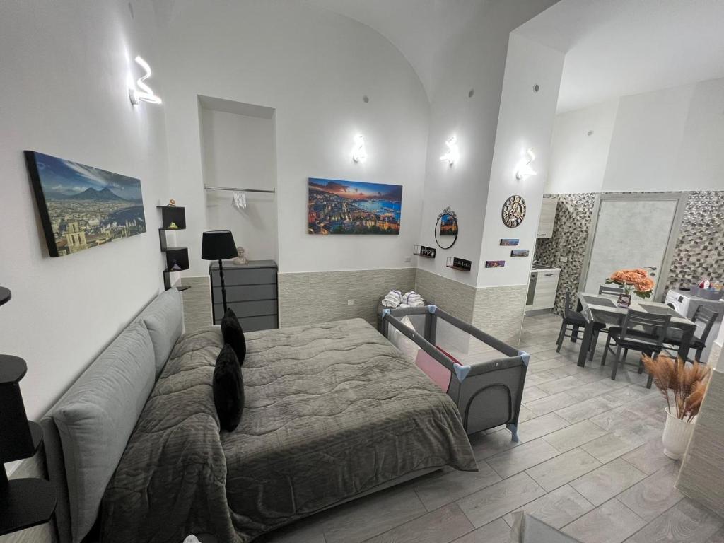 Charming Apartment In Naples In Via Depretis - Nápoles