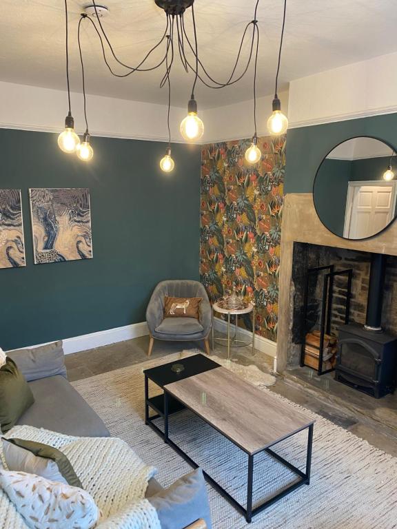 Cobble Cottage, Lindley (updated prices 2026)