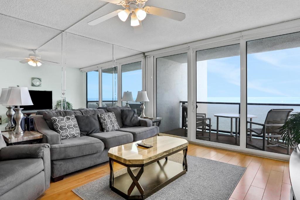 Blue Horizons, Clearwater Beach (updated prices 2026)