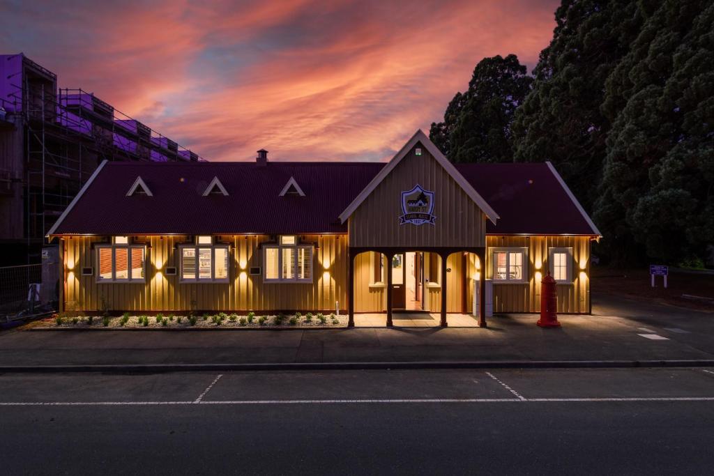 Hardy Street School House, Nelson (updated prices 2025)
