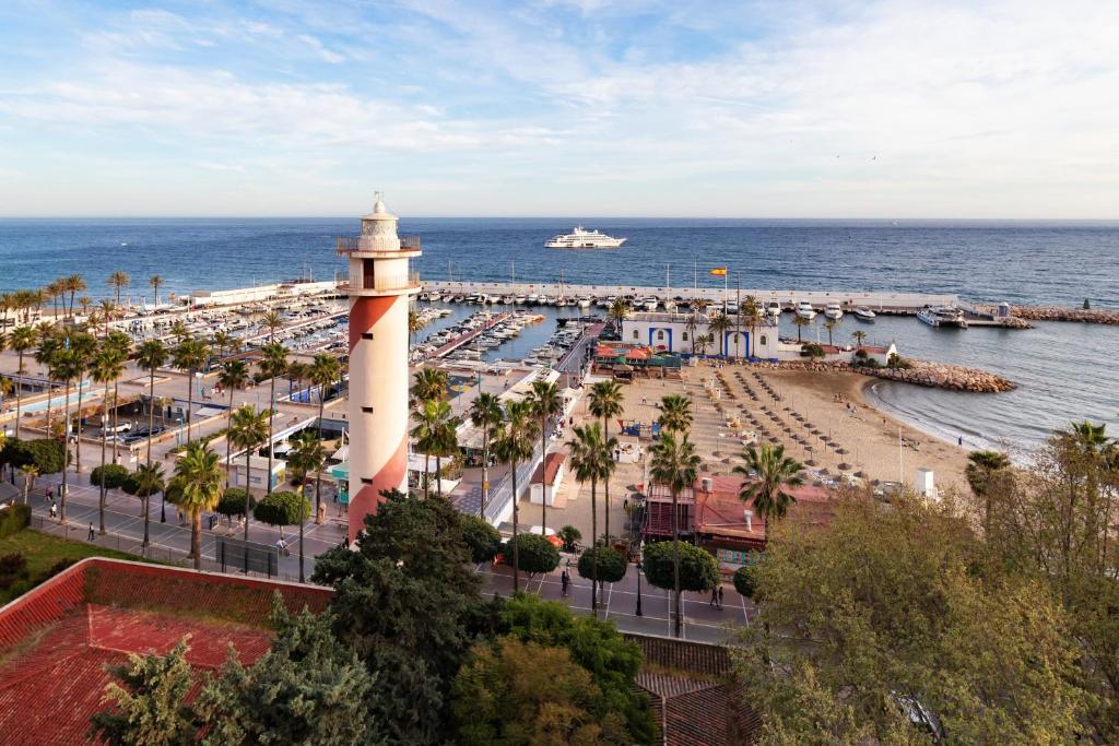 Mar de Alborán Center sea view, Marbella (updated prices 2025)