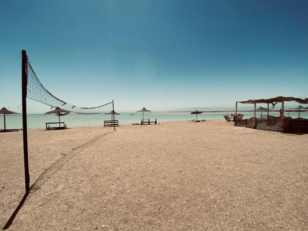 Maldives Holtel, Raʼs Matarma – Updated 2023 Prices