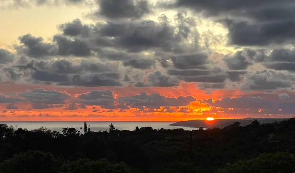 Cornerstone Lighthouse Ocean & Mountain Views, Hoekwil (updated prices ...