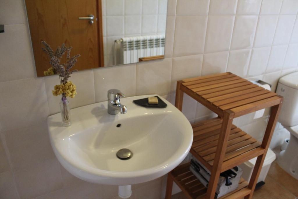 Castell de Ceuró. Hotel Rural, Ogern (updated prices 2025)