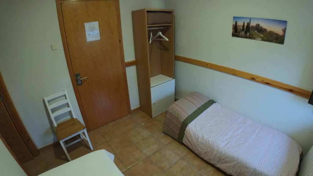 Castell de Ceuró. Hotel Rural, Ogern (updated prices 2025)