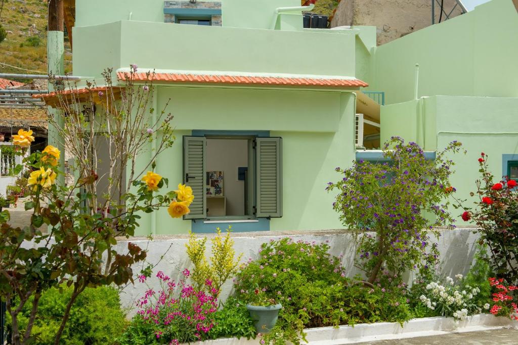 George' s House, Límnai (updated prices 2025)