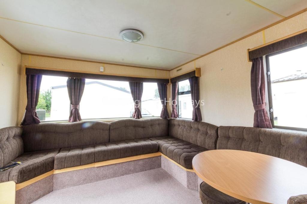 8 Berth Caravan At California Cliffs By Scratby Beach In Norfolk Ref ...