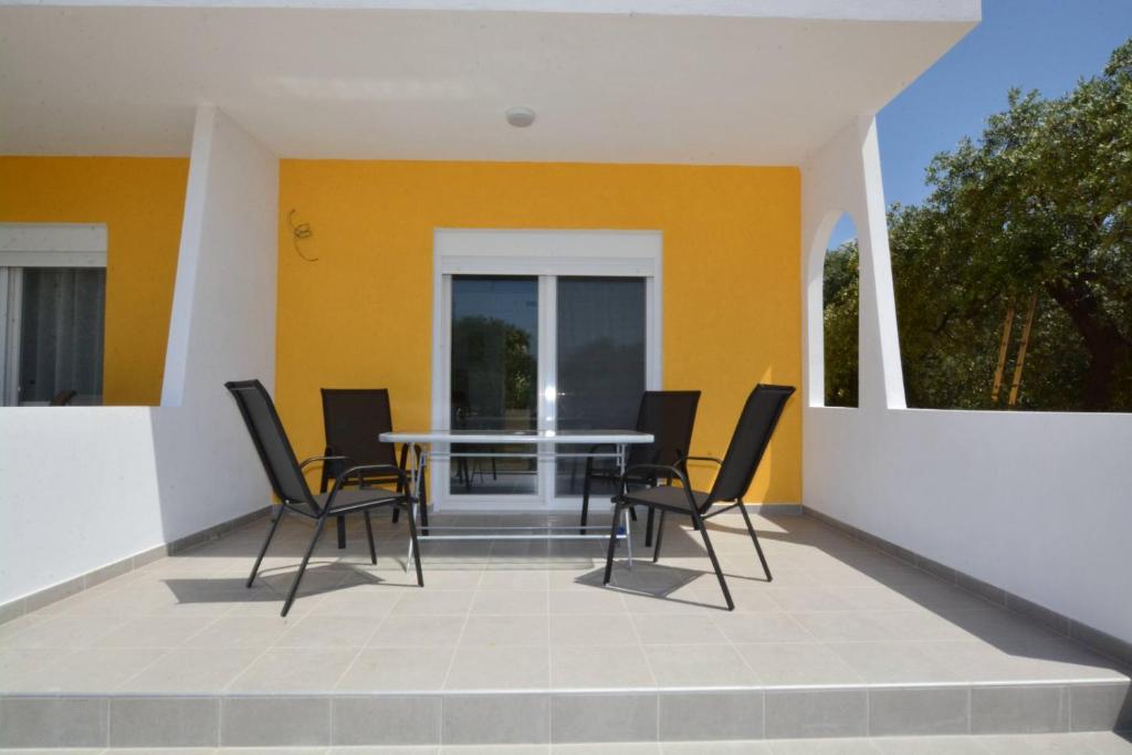 Platana Studios Karadolas, Skala Rachoniou (updated prices 2024)