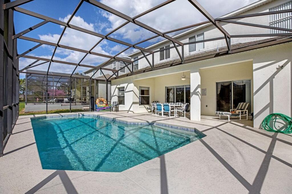 #447-Beautiful, spacious villa with sunny private pool, overlooking ...