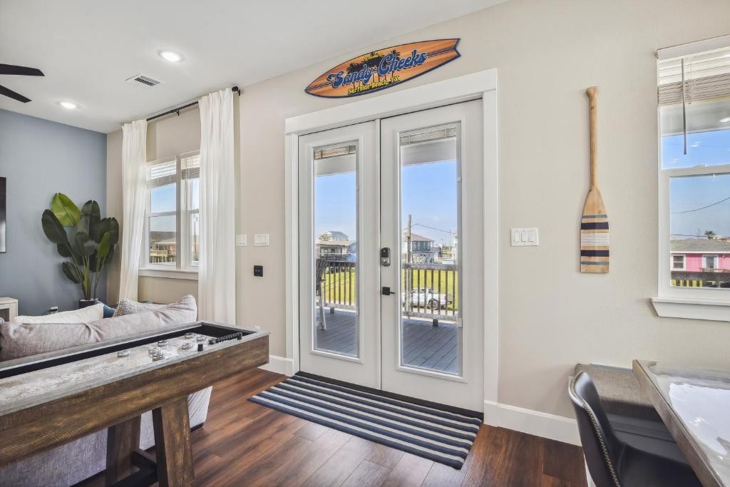 Sandy Cheeks Surfside, Surfside Beach – Updated 2023 Prices