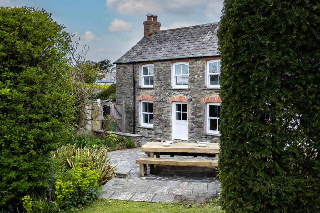 Marine Cottage, Wadebridge (updated prices 2025)