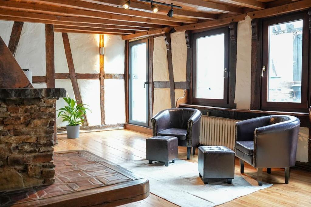 Charmante Fachwerk Wohnung mit Terrasse in der Altstadt, Koblenz (updated prices 2025)