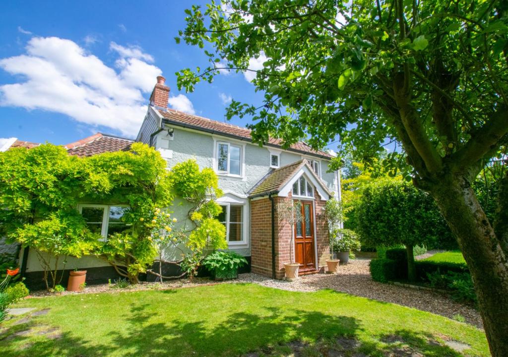 Sunset Cottage, Barking (updated prices 2025)