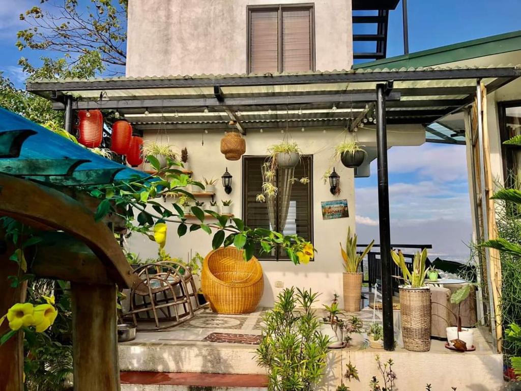 Dicimulacion Staycation House, Angono (updated prices 2025)