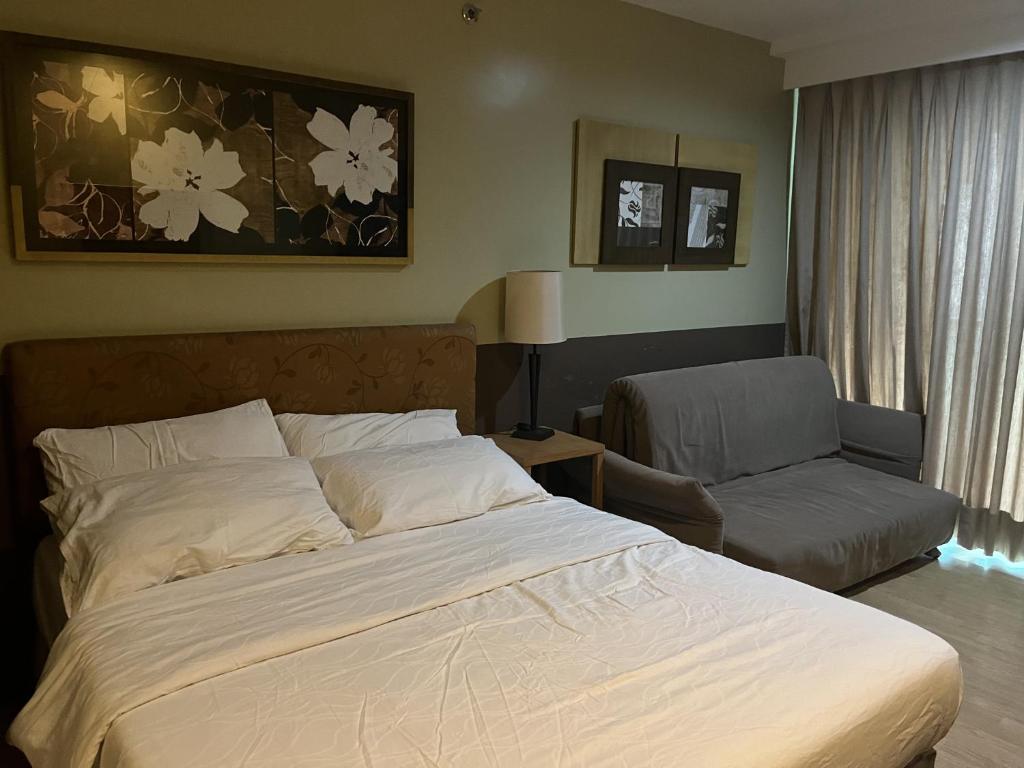 Studio Type Condotel, Tagaytay (updated prices 2025)