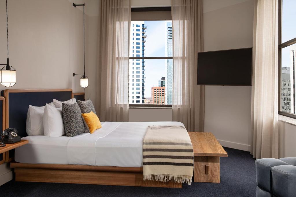 Emery Hotel, Autograph Collection, Minneapolis (updated prices 2025)