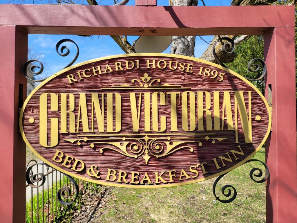 Grand Victorian B&B Inn, Bellaire (updated prices 2025)