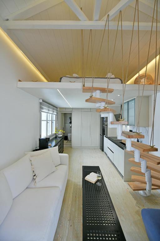 Pearl House, Hydra (updated prices 2026)