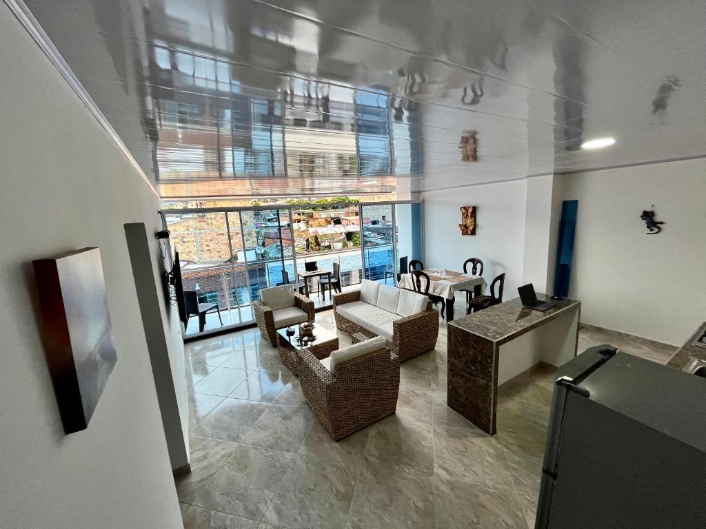 APARTAMENTO FULL HOUSE con BALCON, El Colegio (prezzi aggiornati per il ...