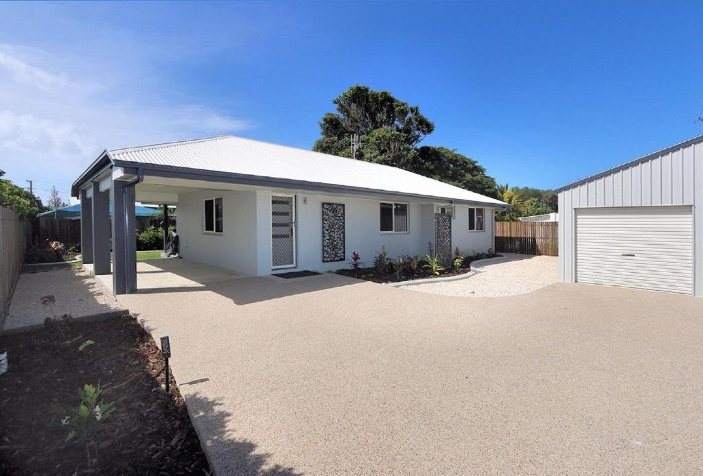 Tanner St Retreat, Bargara (updated prices 2024)