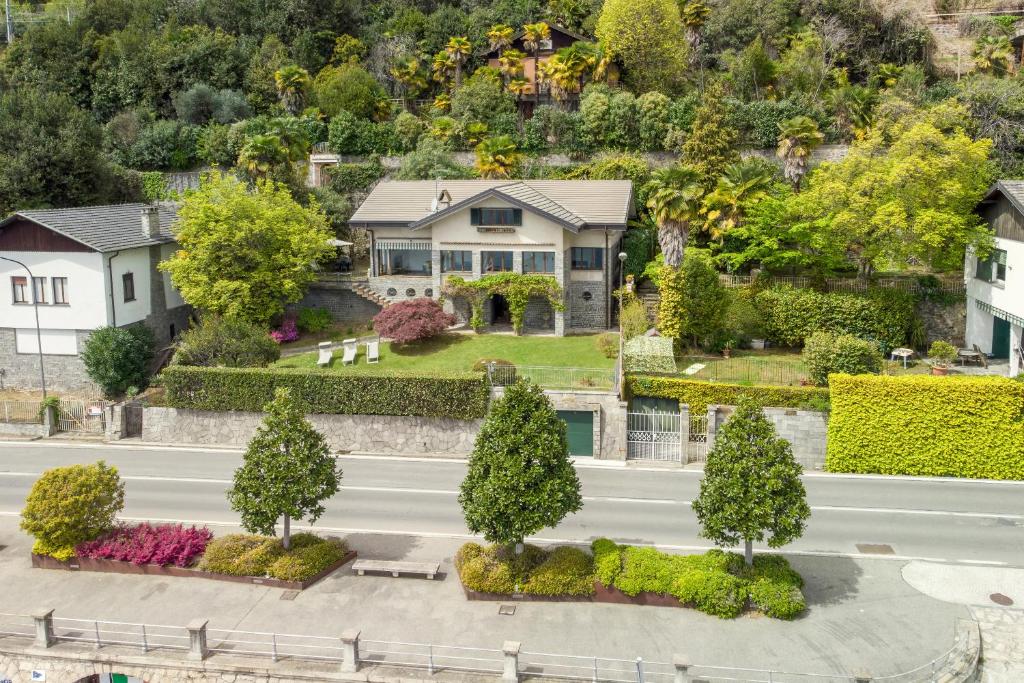 Villa Lexa by Casa da Suite, Lesa (updated prices 2025)