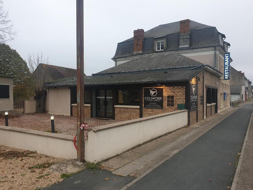 Coliwork Le Saint Romain, Dangé – Updated 2024 Prices